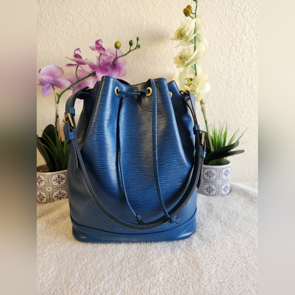 Louis Vuitton | Bags | Authentic Louis Vuitton Gm Noe Blue Epi | Poshmark